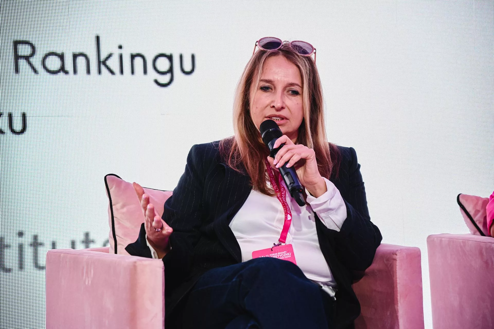 Ewa Blocher, Dax Cosmetics: Producenci walczą o serca i umysły ...