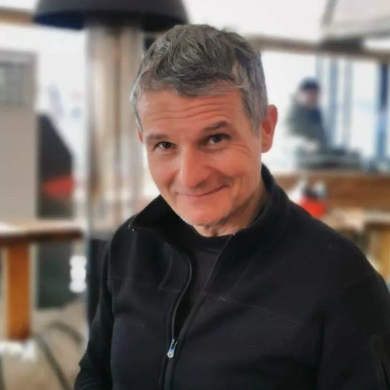 Robert Zeszutek business development managerem w Albert Roger Group