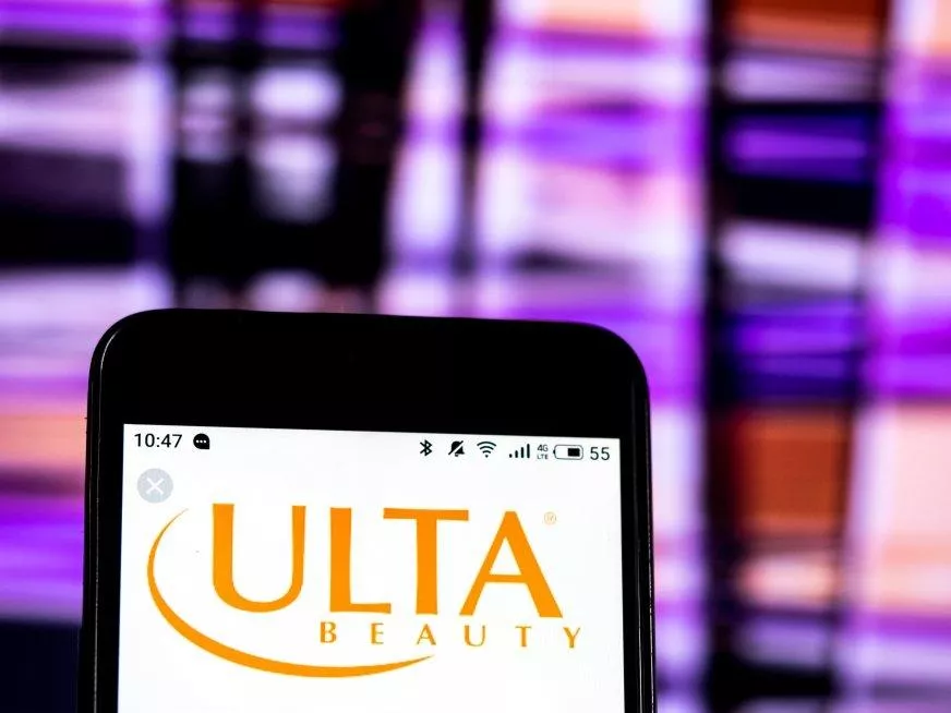 Warren Buffet inwestuje w Ulta Beauty i Heico oraz redukuje udziały w Apple Warren Buffet inwestuje w Ulta Beauty i Heico oraz redukuje udziały w Apple